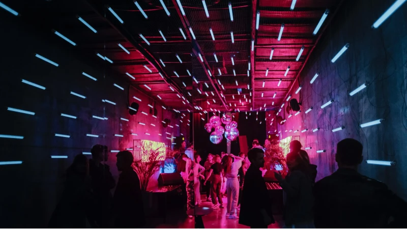 Epic 90s Rave Themed Party Ideas | Canny Costumes